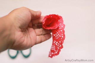 DIY Paper Doily Roses - #KIDSCRAFTSTARS challenge - Artsy Craftsy Mom
