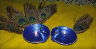 20 Stunning Peacock Crafts for Kids - Artsy Craftsy Mom