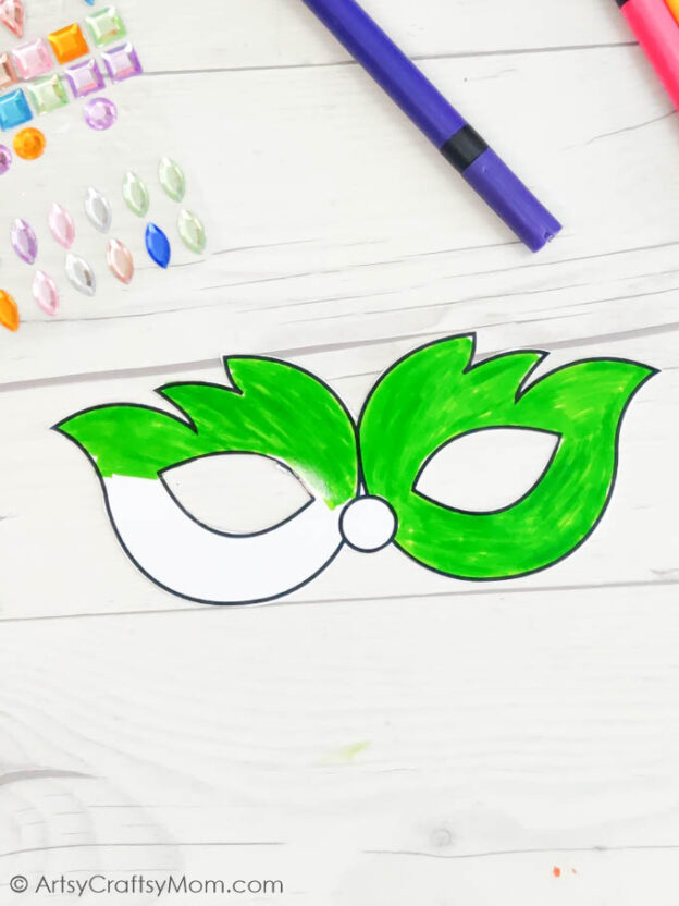 Gorgeous DIY Mardi Gras Masks With Free Template