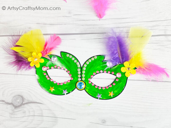 Gorgeous DIY Mardi Gras Masks With Free Template