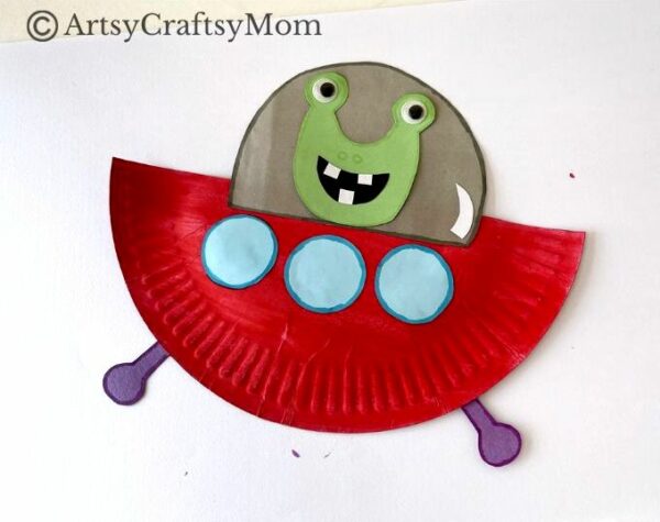 Cute and Easy Paper Plate UFO Craft for Kids